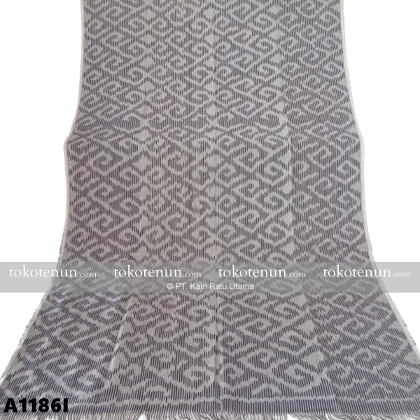 Jual Tenun Ikat Motif Ukir Abu A1186I | Tokotenun.com