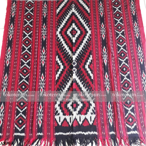Jual Kain Tenun Motif Khas Dayak A1060H | TOKOTENUN.com